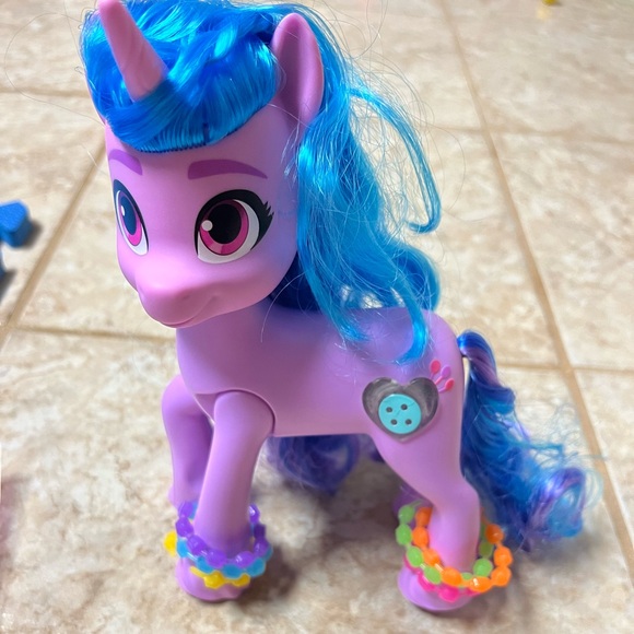 My Little Pony | Toys | My Little Pony Izzy Moonbeam Make Your Mark ...